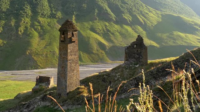 Tushetia bilder – Bläddra bland 2,849 stockfoton, vektorer och videor ...