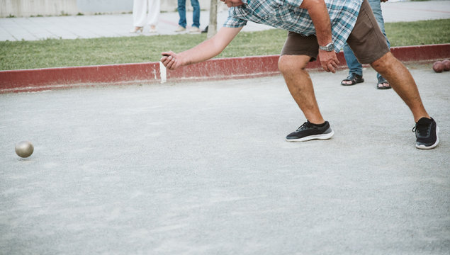 "Bocce Ball" Bilder – Durchsuchen 695 Archivfotos, Vektorgrafiken und Videos | Adobe Stock