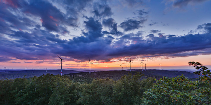Bilstein Bilder – Durchsuchen 228 Archivfotos, Vektorgrafiken und ...