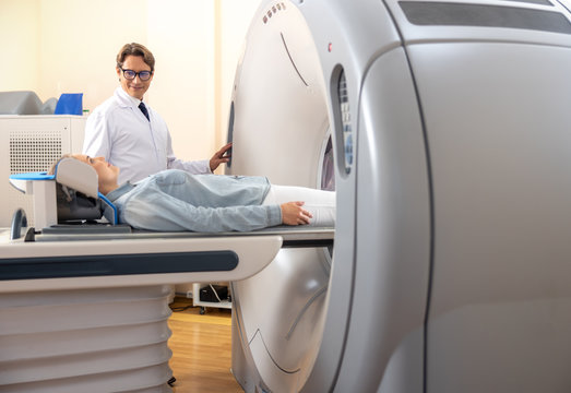 Imágenes de Ct-Scan: descubre bancos de fotos, ilustraciones, vectores ...
