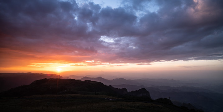รูปภาพ"Simien – เลือกดูภาพถ่ายสต็อก เวกเตอร์ และวิดีโอ5,393 | Adobe Stock