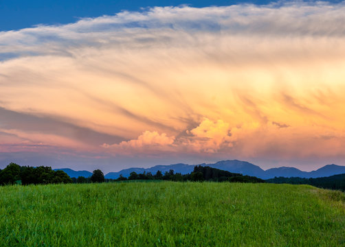 Cumulon-Bilder: Stock-Fotos & -Videos. | Adobe Stock