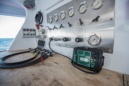 "Mixing Panel" - Images et vidéos libres de droits | Adobe Stock