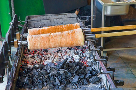 "Kurtos Kalacs" Images – Browse 264 Stock Photos, Vectors, and Video ...