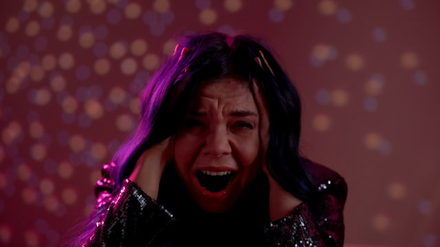 Delirious Bilder – Durchsuchen 5,376 Archivfotos, Vektorgrafiken und ...