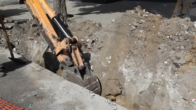 Bagger Video Footage – Browse 1,077 HD Stock Video and Footage | Adobe ...