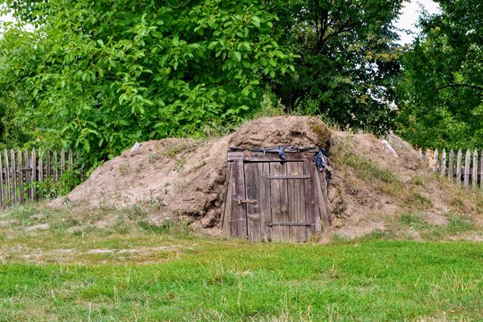 "Pit House" Images – Browse 257 Stock Photos, Vectors, and Video ...