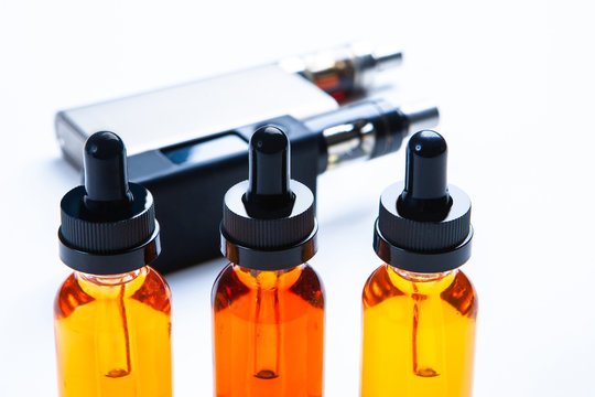 Esmoke bilder – Bläddra bland 1,051 stockfoton, vektorer och videor ...