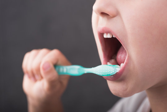 Brushing Images – Browse 4,205,862 Stock Photos, Vectors, and Video ...