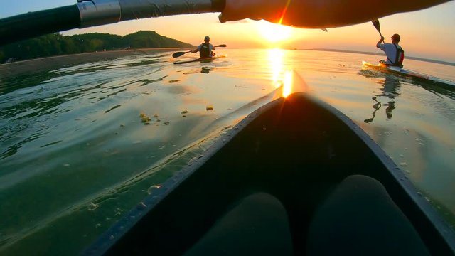 Imagens de Canoeing – Explore Fotografias do Stock, Vetores e Vídeos de ...