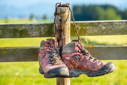 รูปภาพWanderschuhe – เลือกดูภาพถ่ายสต็อก เวกเตอร์ และวิดีโอ3,553 ...