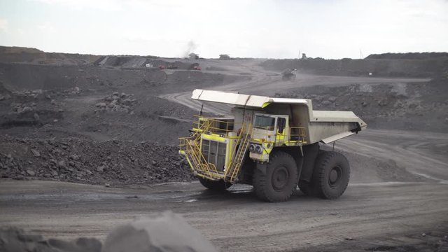 "Blast Mine" Imagens – Procure 23 fotos, vetores e vídeos | Adobe Stock