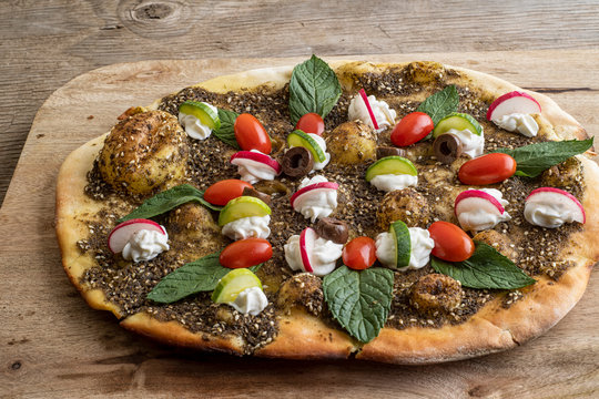 Manakish Images – Browse 33 Stock Photos, Vectors, and Video | Adobe Stock