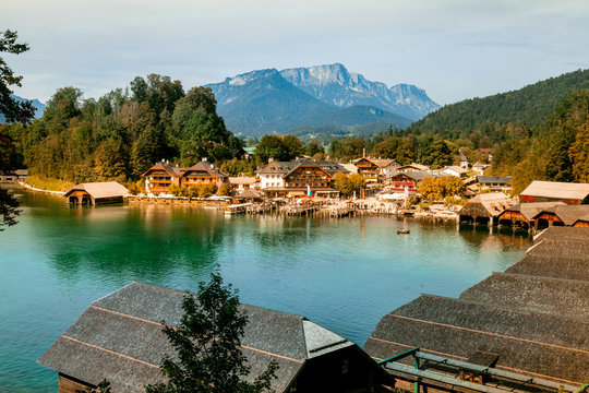 Koenig bilder – Bläddra bland 1,504 stockfoton, vektorer och videor ...