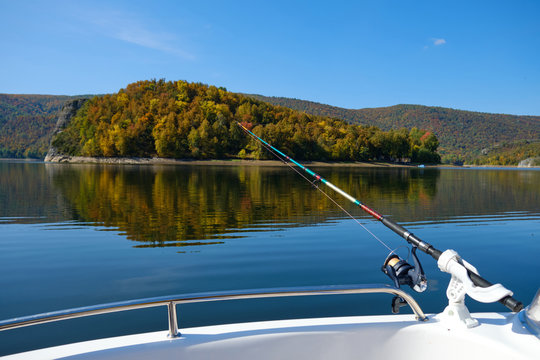 รูปภาพTrolling – เลือกดูภาพถ่ายสต็อก เวกเตอร์ และวิดีโอ92,168 | Adobe Stock