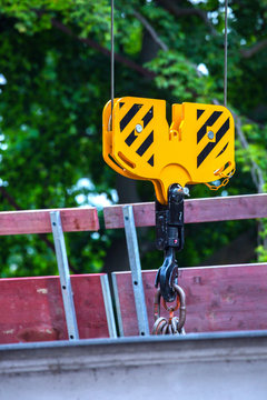 "Load-Lifting Mechanism"-Bilder: Stock-Fotos & -Videos. | Adobe Stock