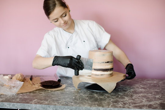 Pastry-Chef Images – Browse 326 Stock Photos, Vectors, and Video ...
