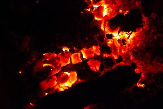 รูปภาพSmoldering – เลือกดูภาพถ่ายสต็อก เวกเตอร์ และวิดีโอ27,101 | Adobe ...