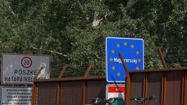 Roszke Bilder – Durchsuchen 25 Archivfotos, Vektorgrafiken und Videos ...