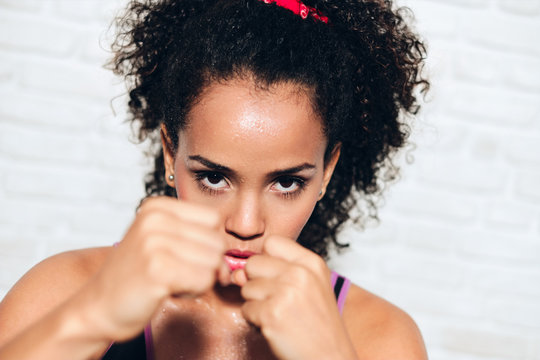 Self-Defense 이미지 – 찾아보기 39,713 스톡 사진, 벡터 및 비디오 | Adobe Stock