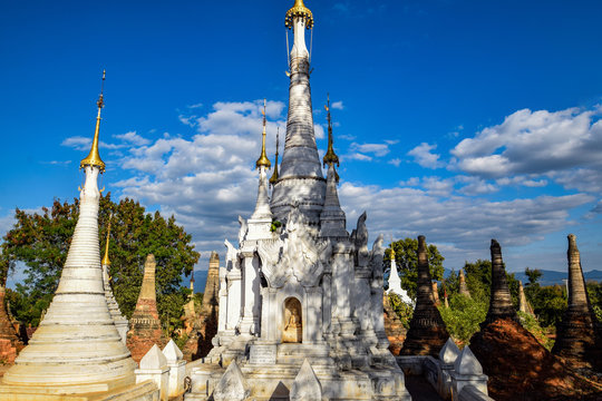 รูปภาพShwe – เลือกดูภาพถ่ายสต็อก เวกเตอร์ และวิดีโอ3,118 | Adobe Stock