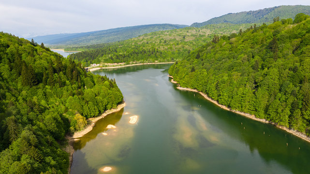 รูปภาพAmbrolauri – เลือกดูภาพถ่ายสต็อก เวกเตอร์ และวิดีโอ177 | Adobe Stock
