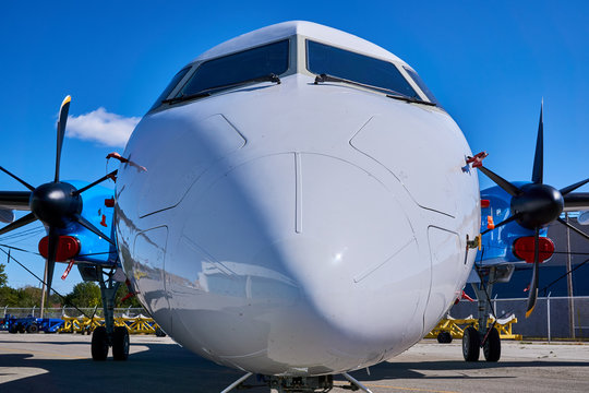 「Q400」の画像 - 394 件の Stock 写真、ベクターおよびビデオ | Adobe Stock