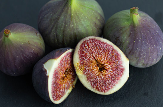 "Figs Isolated"-Bilder: Stock-Fotos & -Videos. | Adobe Stock