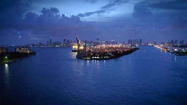 "Port Miami" Images – Parcourir 458 le catalogue de photos, vecteurs et ...