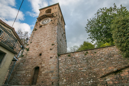 「Fossato」の画像 - 1,084 件の Stock 写真、ベクターおよびビデオ | Adobe Stock