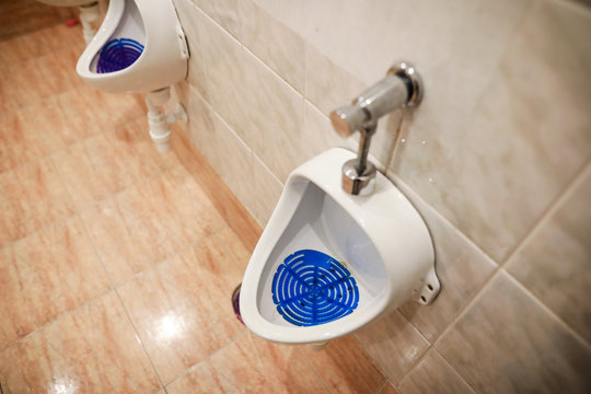 Pisser-Bilder: Stock-Fotos & -Videos. | Adobe Stock