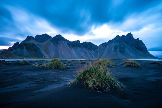 Vestrahorn Bilder – Durchsuchen 5,092 Archivfotos, Vektorgrafiken und ...