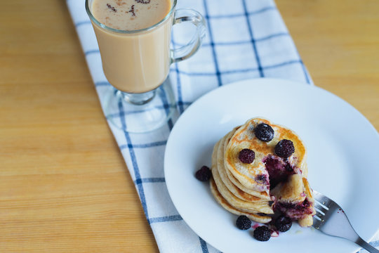 「Oladyi」の写真素材 | 1,016件の無料イラスト画像 | Adobe Stock