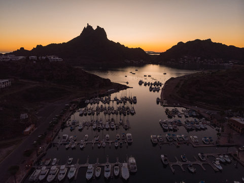 75 BEST Tetakawi IMAGES, STOCK PHOTOS & VECTORS | Adobe Stock