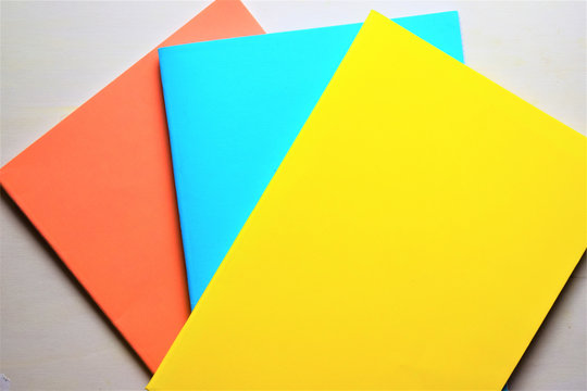 รูปภาพLibretas – เลือกดูภาพถ่ายสต็อก เวกเตอร์ และวิดีโอ293 | Adobe Stock