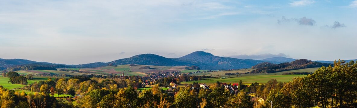 รูปภาพOberlausitz – เลือกดูภาพถ่ายสต็อก เวกเตอร์ และวิดีโอ10,901 ...