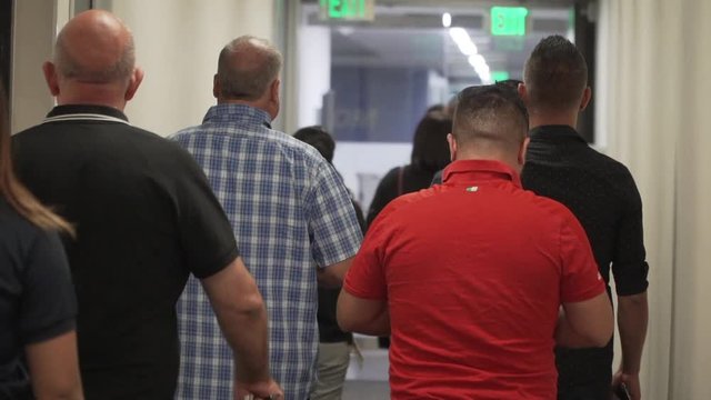 Corridoor bilder – Bläddra bland 66 stockfoton, vektorer och videor ...