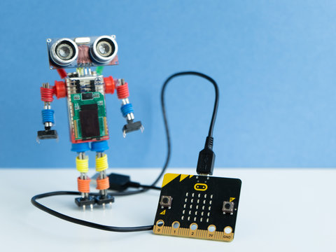 Microbit Imagens – Procure 116 fotos, vetores e vídeos | Adobe Stock