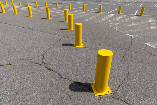 Aphalt Bilder – Durchsuchen 154 Archivfotos, Vektorgrafiken und Videos ...