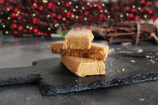 「Turron」の画像 - 5,154 件の Stock 写真、ベクターおよびビデオ | Adobe Stock