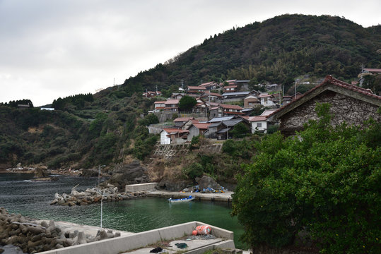 Baraku Bilder – Durchsuchen 331 Archivfotos, Vektorgrafiken und Videos ...