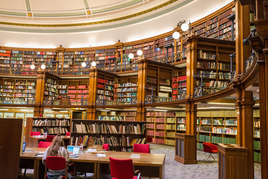 School Library, Uk Images – Browse 937 Stock Photos, Vectors, and Video ...