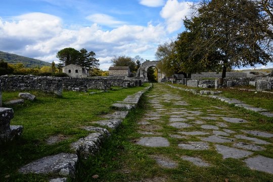 Altilia Immagini - Sfoglia 613 foto, vettoriali e video Stock | Adobe Stock