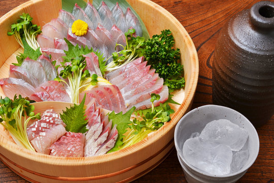 Chigiriki bilder – Bläddra bland 32 stockfoton, vektorer och videor ...