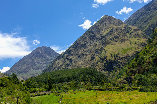 Hillscape Images – Browse 1,100 Stock Photos, Vectors, and Video ...