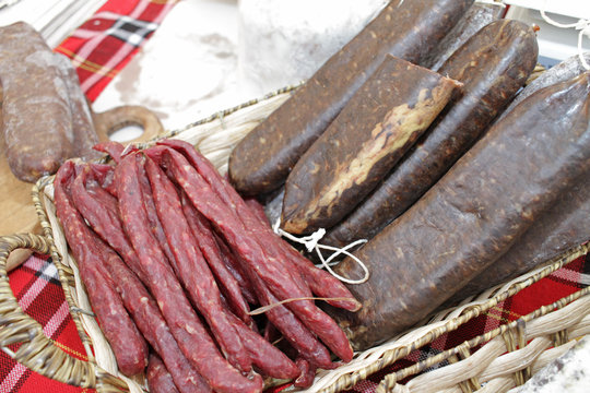 Lukanka bilder – Bläddra bland 117 stockfoton, vektorer och videor ...