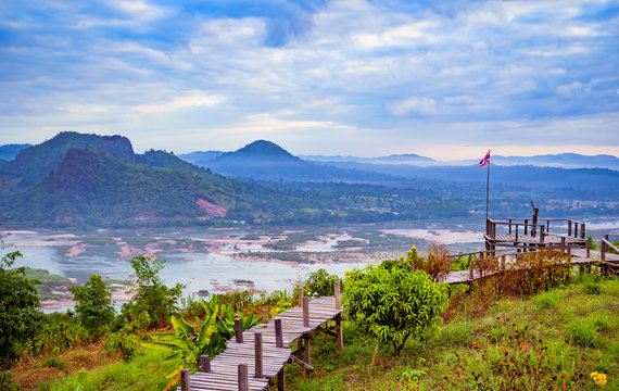 รูปภาพLamduan – เลือกดูภาพถ่ายสต็อก เวกเตอร์ และวิดีโอ238 | Adobe Stock