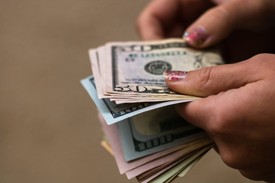 "Counting Dollars" Images – Browse 1,070 Stock Photos, Vectors, and ...