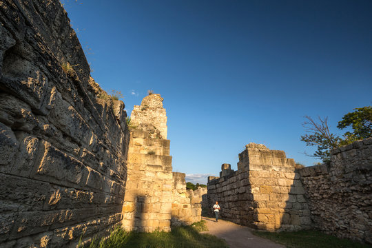 Khersones Bilder – Durchsuchen 838 Archivfotos, Vektorgrafiken und ...