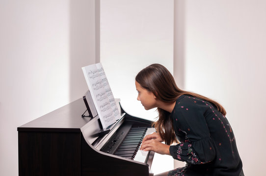 รูปภาพPiyano – เลือกดูภาพถ่ายสต็อก เวกเตอร์ และวิดีโอ129 | Adobe Stock